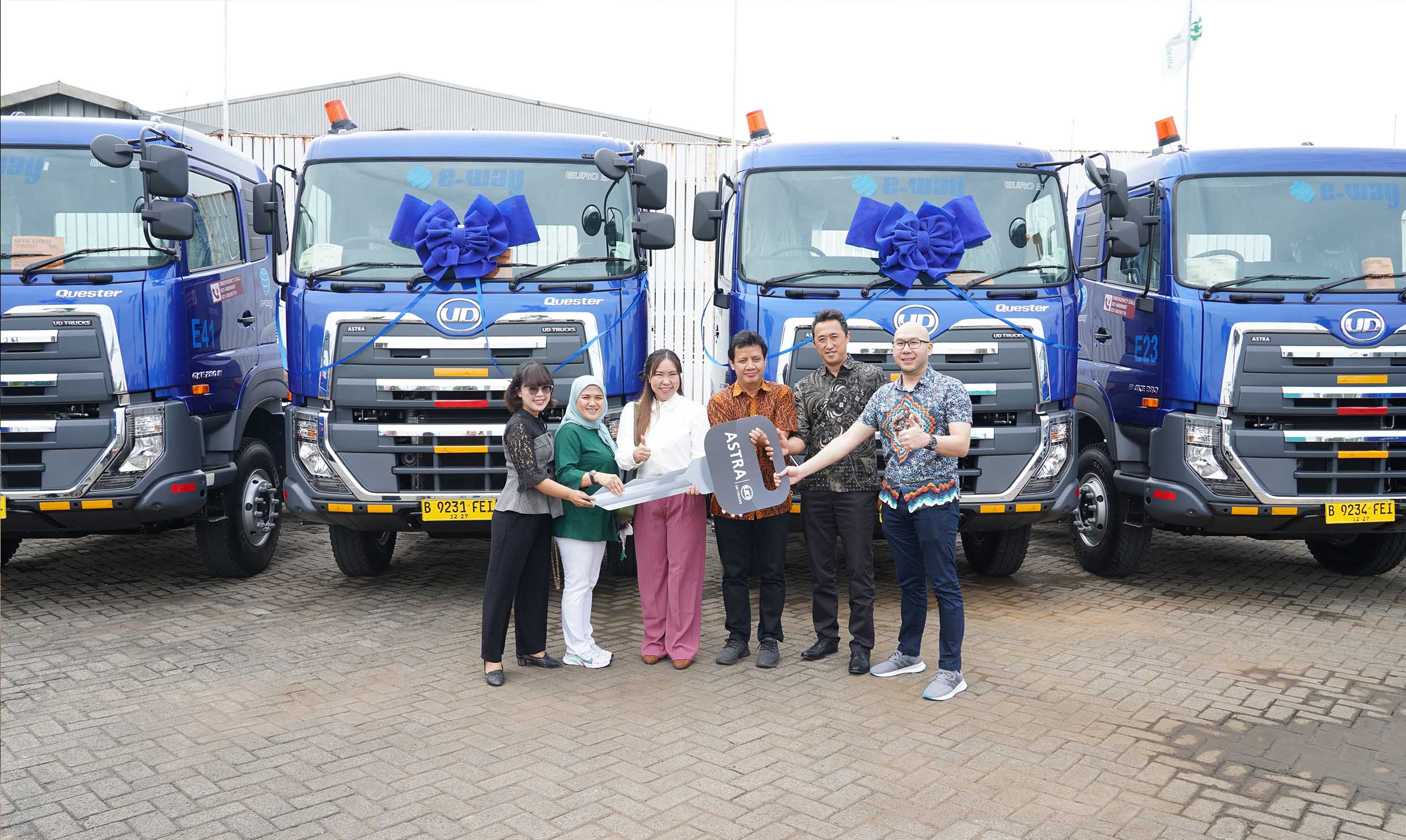 UD Trucks Tutup Tahun 2022 dengan Serah Terima 32 Unit Quester Euro 5 | UD Trucks